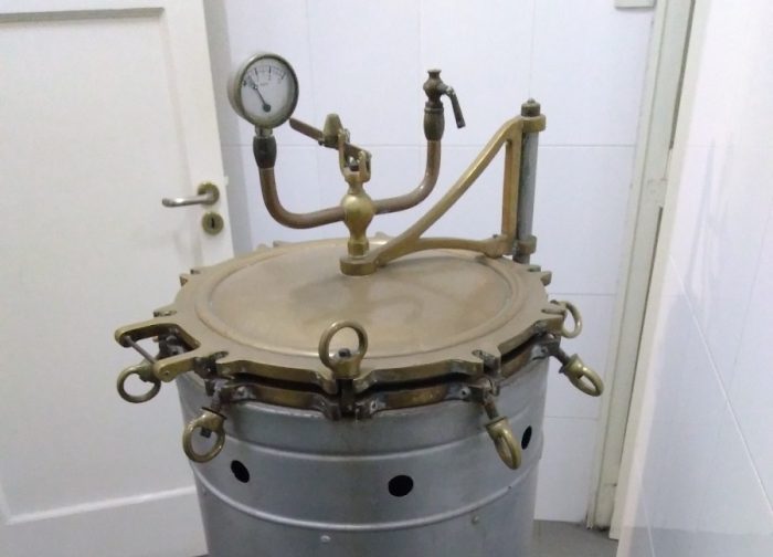 History of Dental Technology - part 4 - Autoclaves and Decon devices